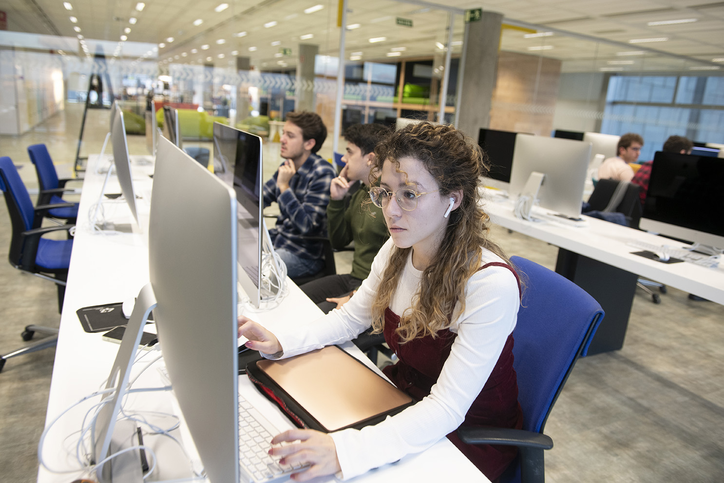 7 advantages and disadvantages of ICTs in education - Telefónica