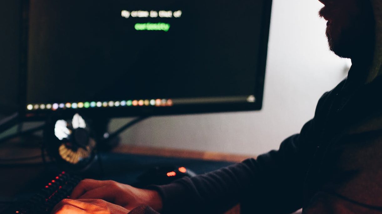 Social engineering: what is it and how to avoid these attacks? - Telefónica