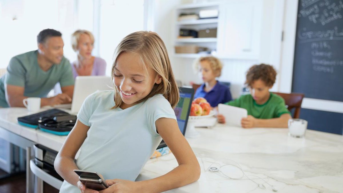 Social networks and children: safe and responsible use - Telefónica
