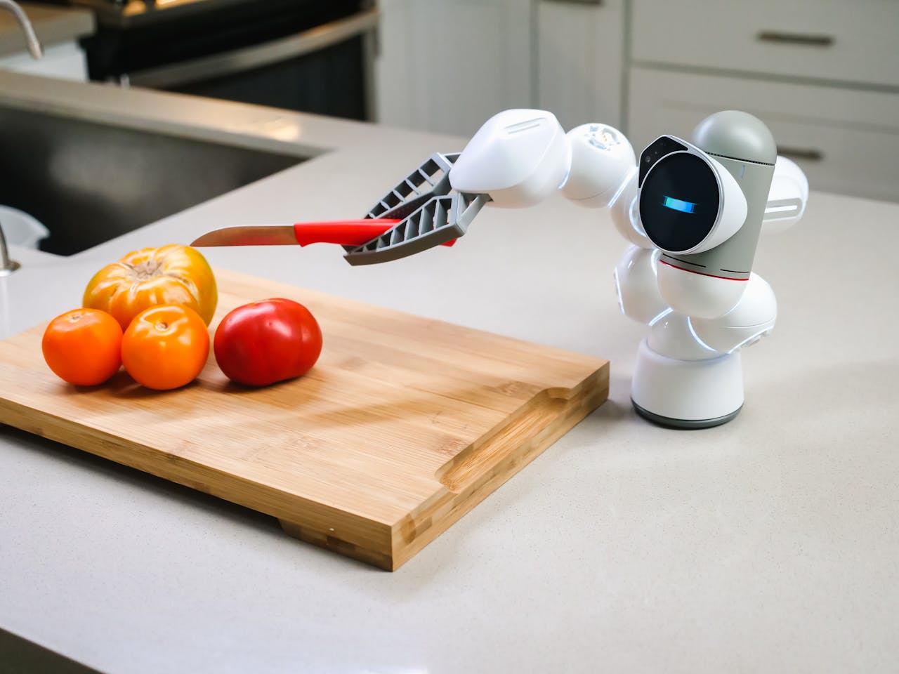 Types of robots: classification, applications and examples