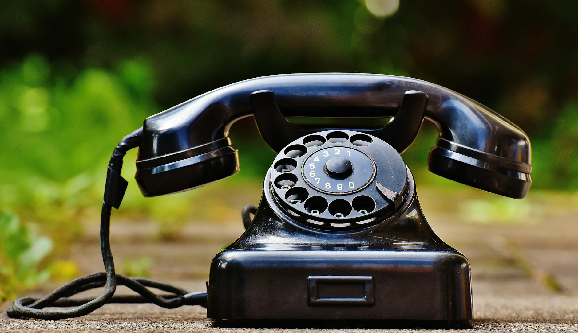 ¿Quién inventó el primer teléfono móvil? - Telefónica